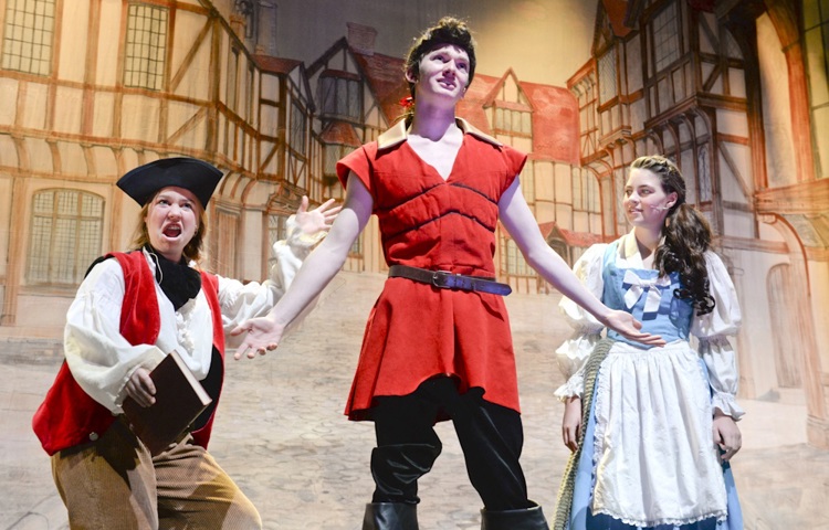 Senior School Play Performance for Primary School Children - ISC